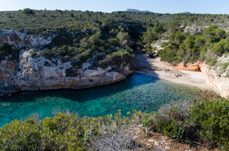 Die kleine Naturbucht Cala Bota